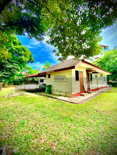 A CORNER Single-Storey Bungalow on Jalan Bunga Kaca Piring in Tanjung ...