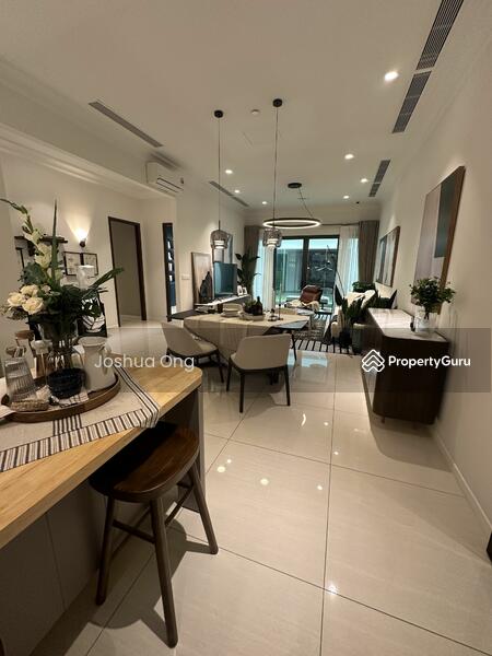 Queens Residences Q1 @ Queens Waterfront, Persiaran Bayan Indah, Bayan ...