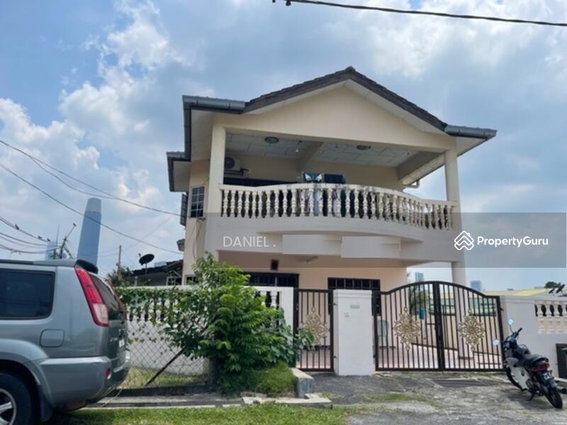 DOUBLE STOREY BUNGALOW UNIT WITH FOUR SEPARATE RESIDENCES AT LORONG ...