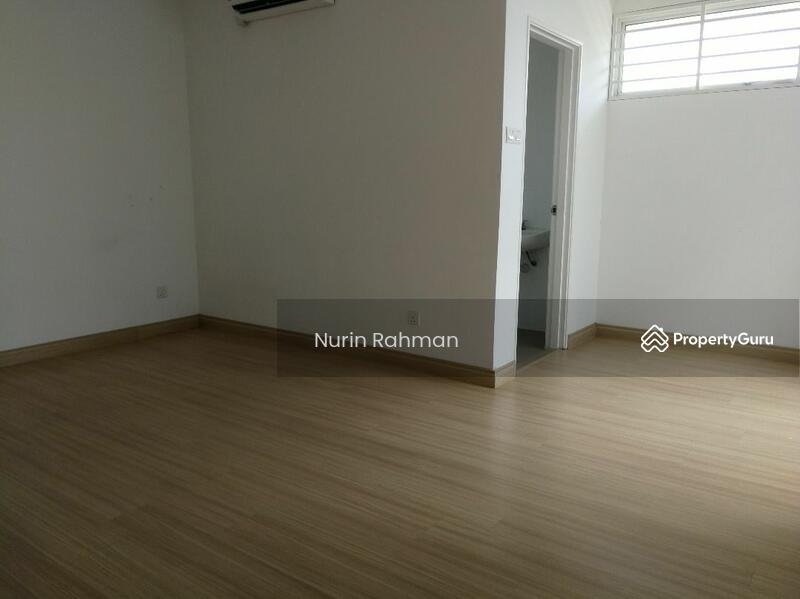 BERBALOI 3 Storey Superlink Taman Nadayu 92 (Phase 3), Kajang, Kajang ...