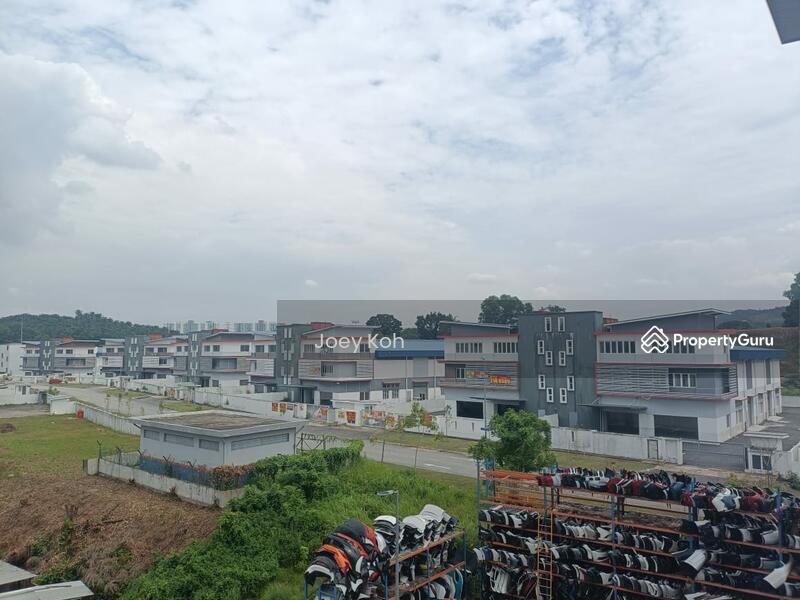 EXTRA LAND Corner Rawang INR 4 STY Semi-D Factory TAMAN INDUSTRI ...