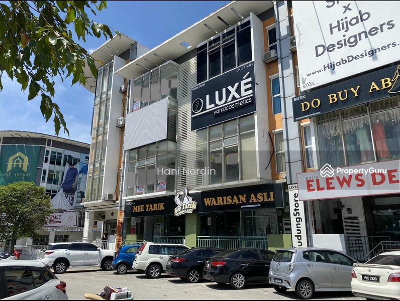 Bangi Sentral, Bdr Baru Bangi 4 storey, Can Be Seen from Mainroad ...