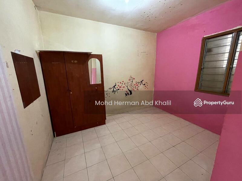 Pusat Komersial Seksyen 7 Shop Apartment, Jalan Plumbum Z 7/Z Off ...
