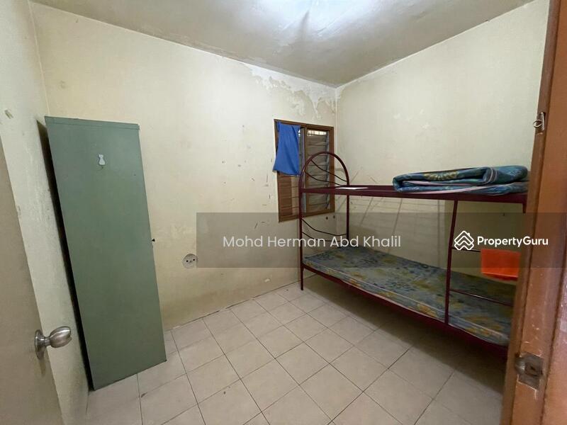 Pusat Komersial Seksyen 7 Shop Apartment, Jalan Plumbum Z 7/Z Off ...