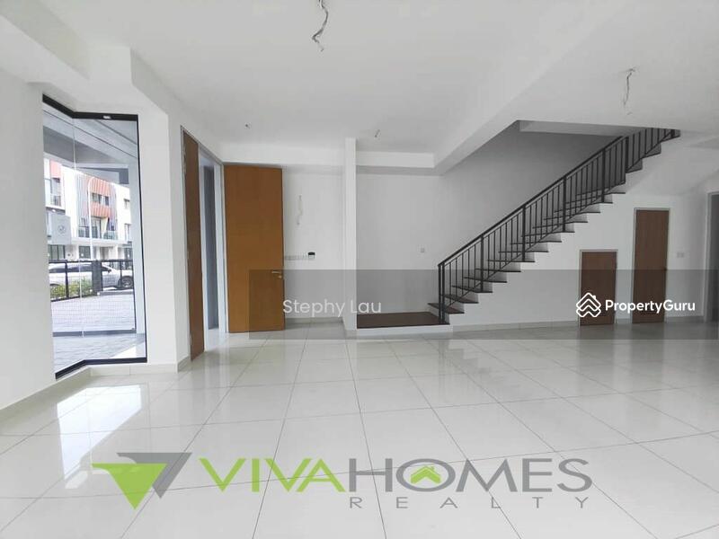 Terrace house at Puchong, Puchong, Selangor, 5 Bedrooms, 3204 sqft, T ...