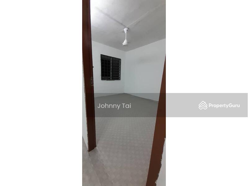 Rumah Pangsa Seri Ros, Jalan Ros 2A Seksyen BS 5, Bandar Baru Bukit ...