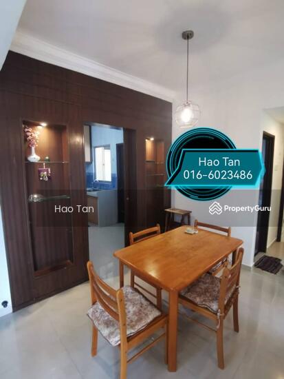 Condominium for Rent at Villa Emas - Hao Tan