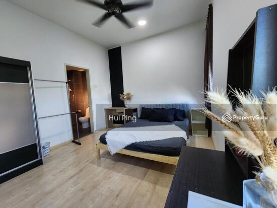 Condominium for Rent at Parkhill Residence - Hui Ping