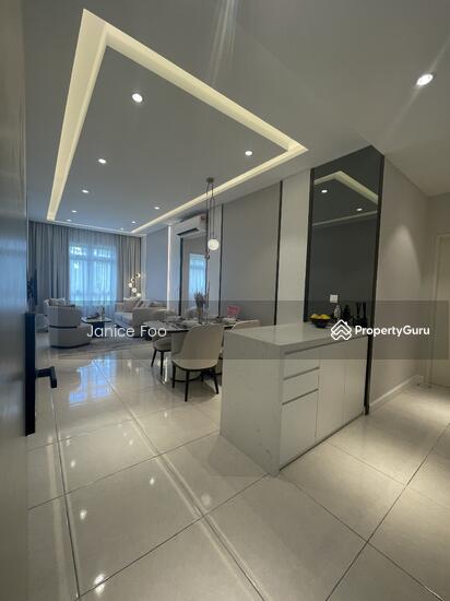 Larkinton Adisonwest, Jalan Tun Abdul Razak, Johor Bahru, Johor, Studio ...