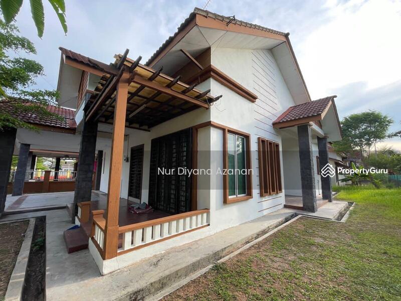 BANGLO SETINGKAT, SERDANG VILLA, TAMAN SERI SERDANG, KEPALA BATAS ...