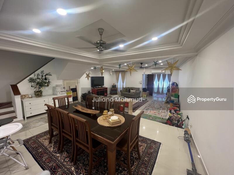 Renovated with hot and cold water piping 2.5 storey in Datuk Sulaiman ...