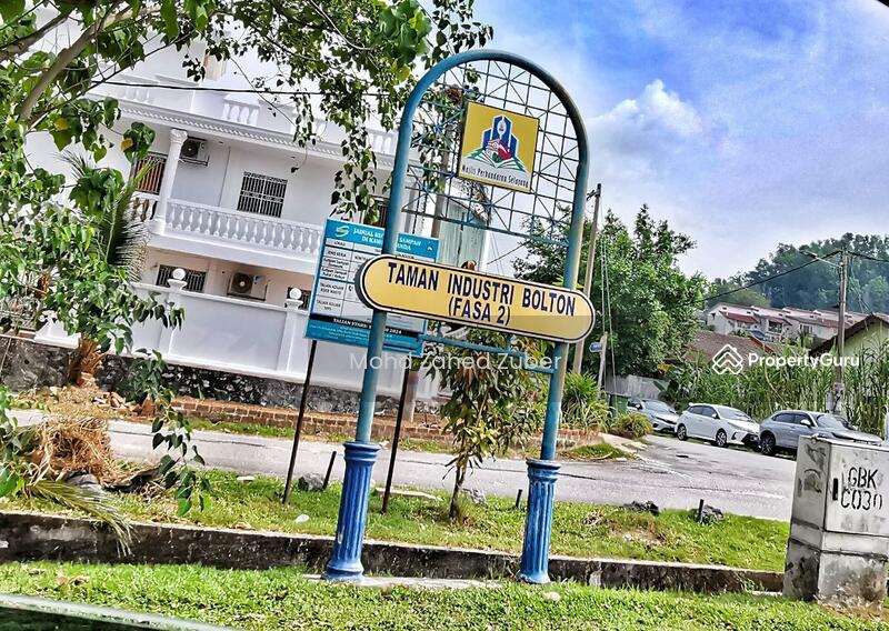 Facing Open Fully Extended Single Storey Taman Industri Bolton Batu ...