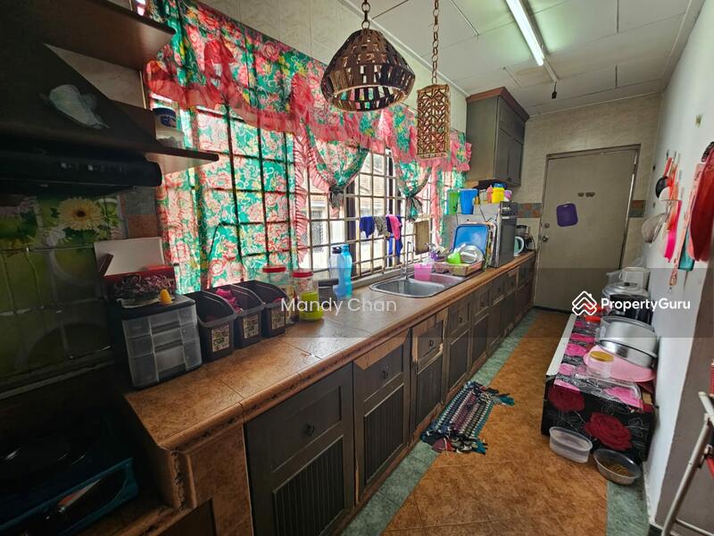 Taman Molek Single Storey Terrace House, Molek, Johor Bahru, Johor, 3 ...