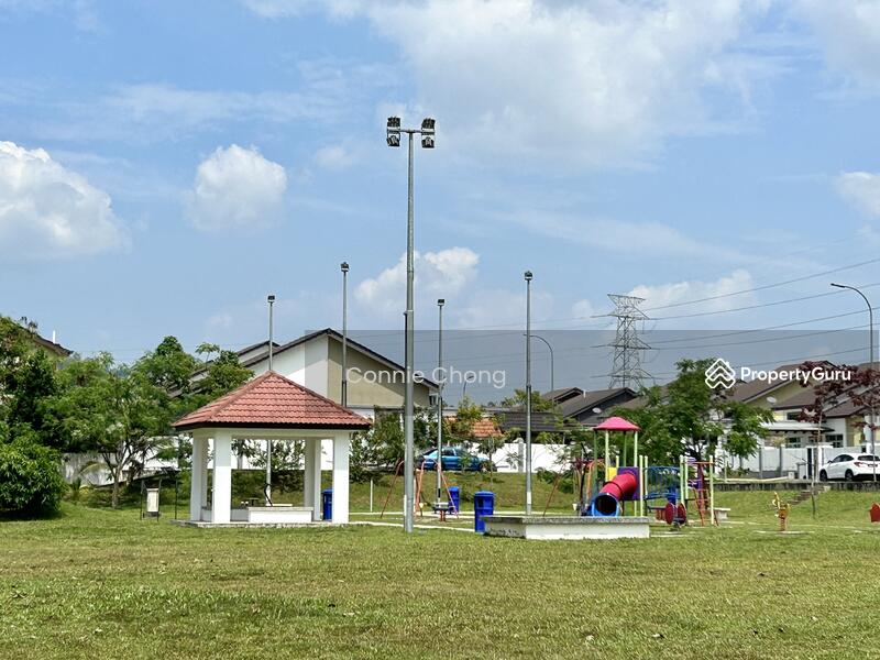 Corner Big & Spacious Double Storey Bungalow Bkt Senawang Perdana ...