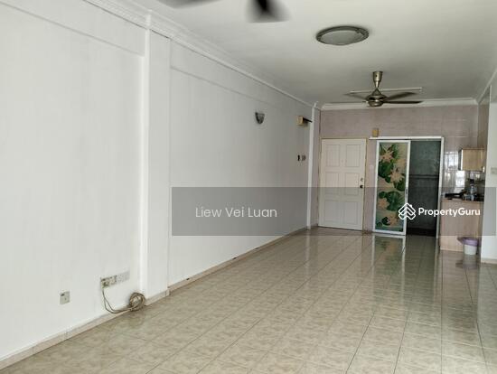 Apartment for Sale at Pandan Court - Liew Vei Luan