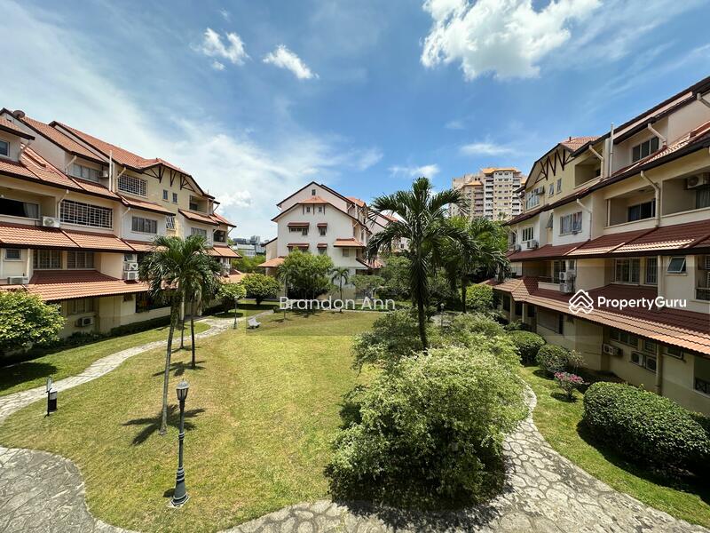 Villa Flora (TTDI), Jalan Burhanuddin Helmi, Taman Tun Dr Ismail, Kuala ...