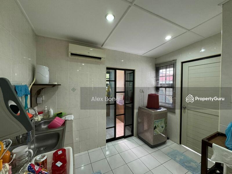 SINGLE STOREY TERRACE HOUSE FOR RENT AT TABUAN HEIGHT KUCHING SARAWAK ...