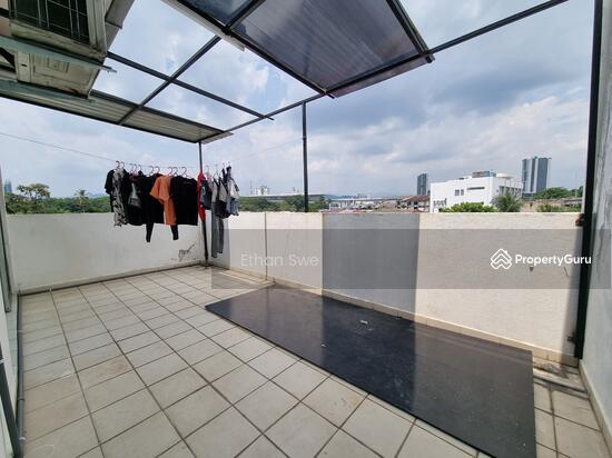 3-storey Terraced House for Sale in Kajang (Selangor) - Ethan Swe