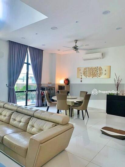 Semi-D house at Seri Kembangan, Jalan LS 13, Seri Kembangan, Selangor ...