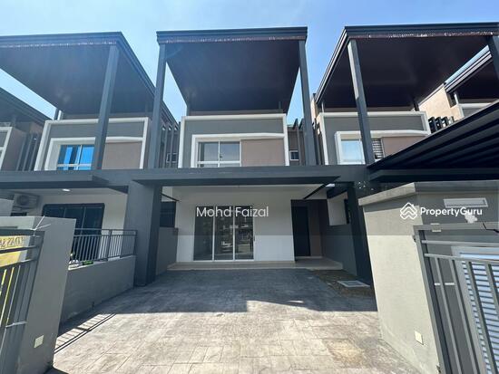 Double Storey Eugenia Serene Heights facing Playground Semenyih ...