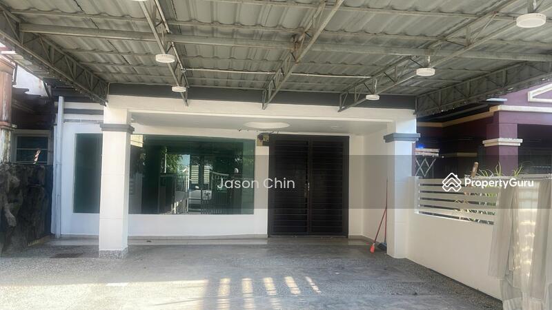 Double Storey House at USJ 22, walk to LRT & Shopping Mall untuk Untuk ...