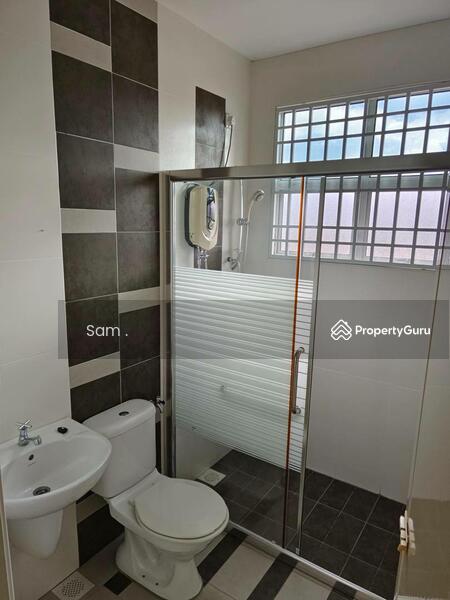 Bercham 2.5 Storey Terrace House, Bercham, Ipoh, Perak, 4 Bedrooms ...