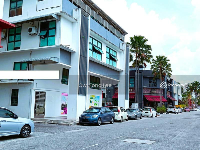 2.5 Storey Shop Office Pusat Perniagaan Seri Impian with Extra Land ...