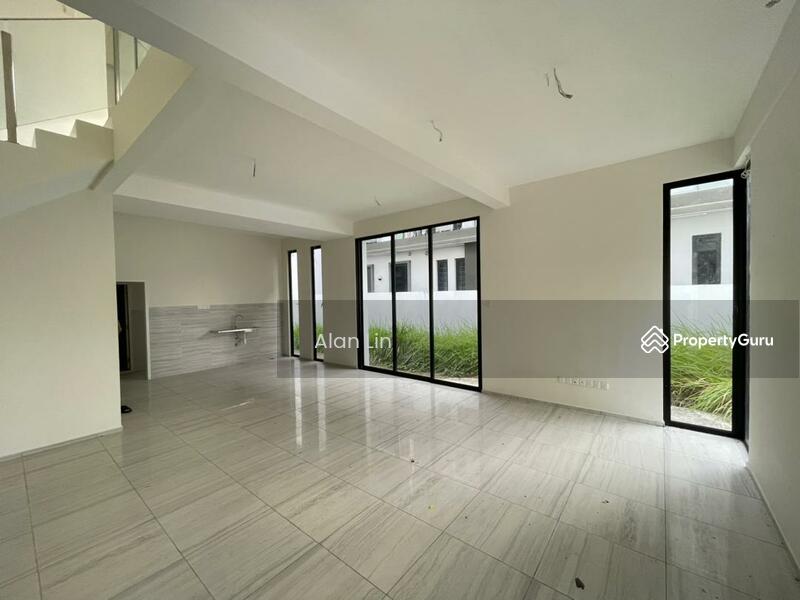 OPAL RESIDENZ (SECTION 1 & SECTION 2), Jalan Persisiran Seri Alam, Bandar Seri Alam, Masai ...