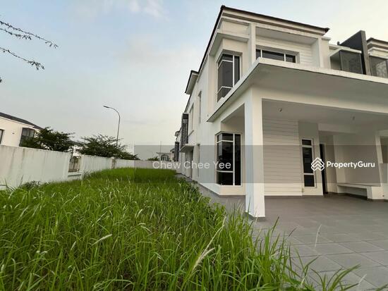 Setia Tropika @ Double Storey Cluster Corner House, Jalan Setia Tropika ...