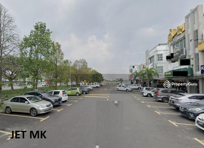 11th Avenue Shop Facing Main Road, Eleven Avenue Bandar Bukit Raja ...