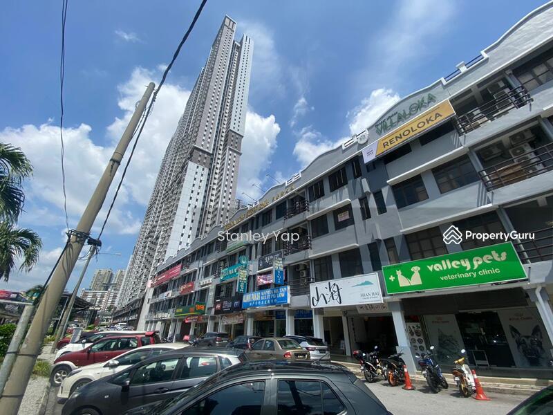Cheras Corner Shop, Facing main road, Jalan cheras, Cheras, Kuala ...