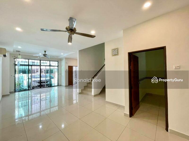 3STY GREENLANE 3000SF TERRACE ISLAND PARK, Greenlane Island Glades ...