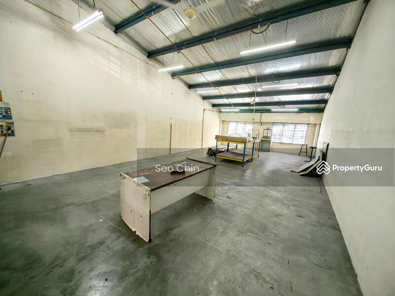 Terrace factory at Bukit Jalil, Jalan 8/155, Bukit Jalil, Kuala Lumpur ...