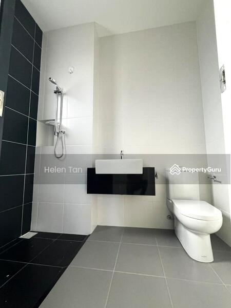 Attleborough / Tate Bilston 22'x65' @ Eco Botanic, Jalan Eko Botani 3/5 ...