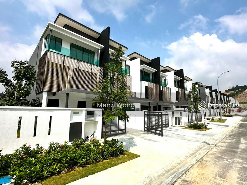 3-storey Terraced House for Sale in Setia Alam (Selangor) - Menzi Wong