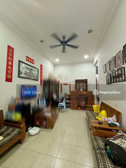 Single Storey with 2 separate Attics. Well renovated unit only Rm400+k ...