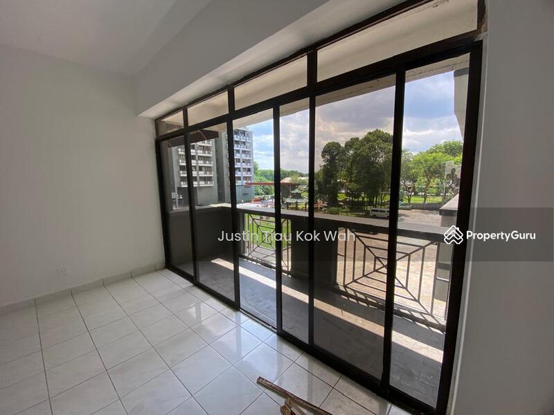 Mutiara Serdang (Turf View), - Jalan SR 6/3, Taman Serdang Raya, Seri ...