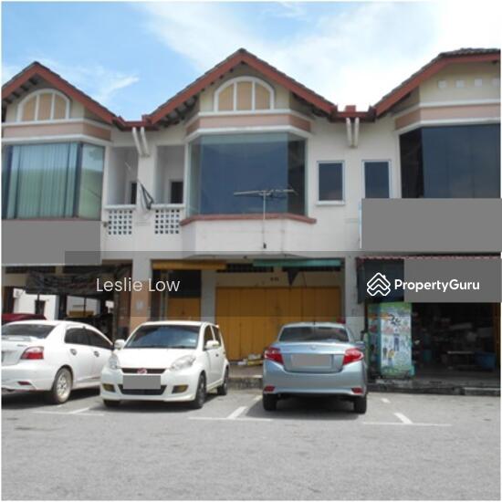 11/6/2025 BANK LELONG Shop at Perkampungan Sungai Isap Jaya, Jalan Gambang, Kuantan, Pahang ...