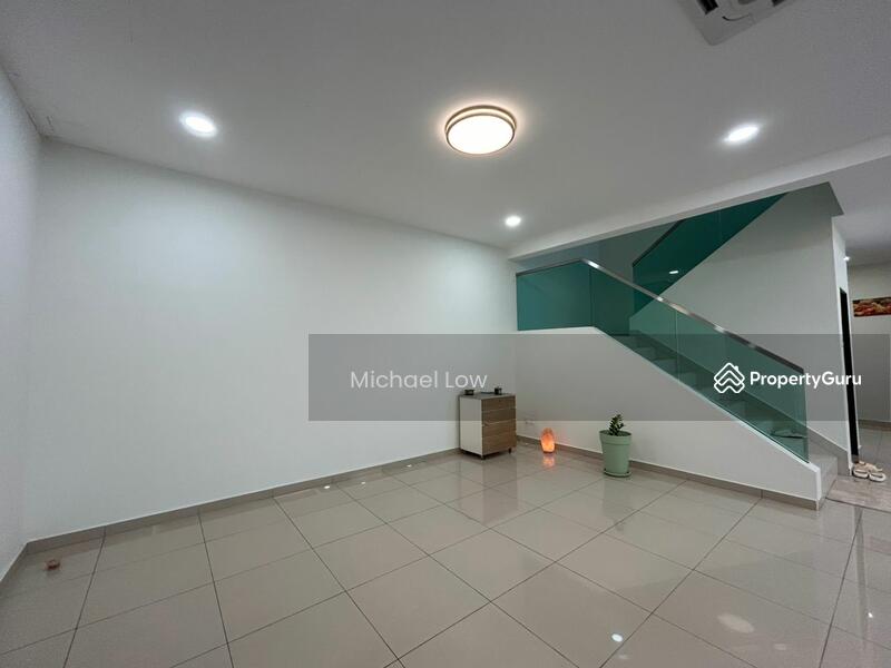 Taman Kempas Utama, Kempas, Tampoi, Johor, 4 Bedrooms, 3200 sqft, Semi ...