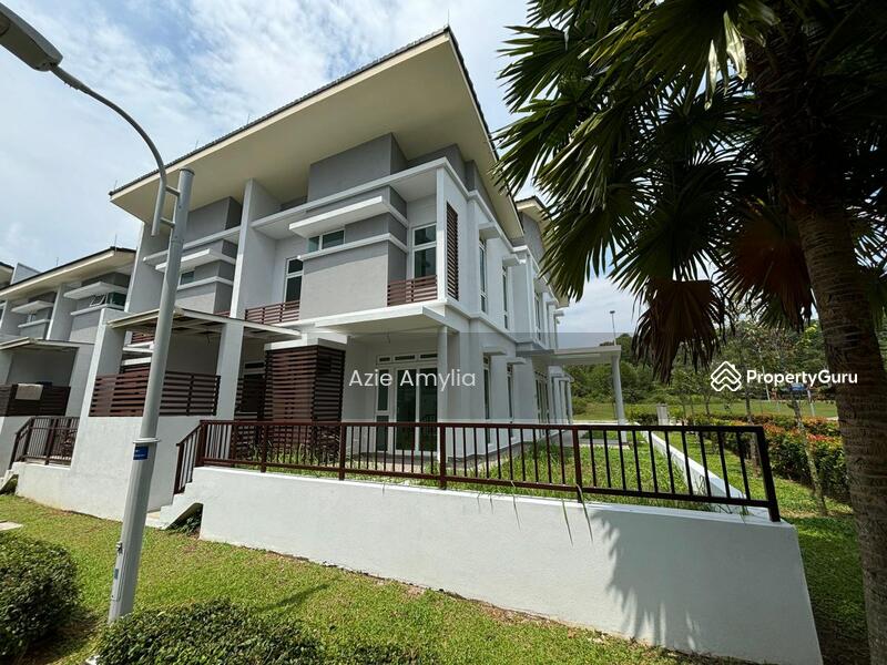 CORNER LOT! Cantik! Double Storey Murraya Presint 12 Putrajaya untuk ...