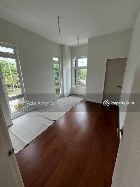 CORNER LOT! Cantik! Double Storey Murraya Presint 12 Putrajaya untuk ...
