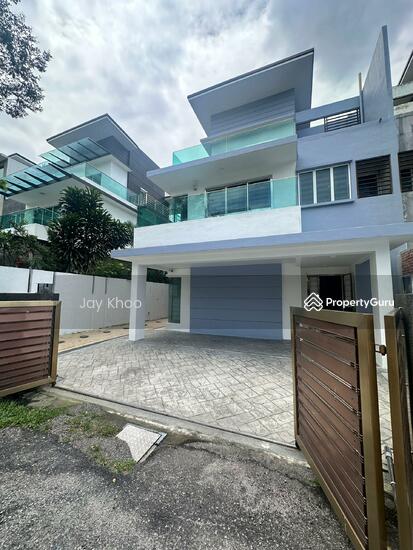 Laville Balakong, C180, tun hussein onn, 3 storey semi d, Balakong ...