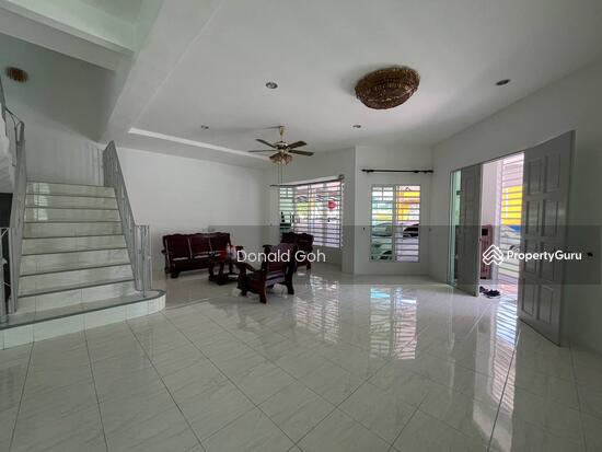 Lapangan Siber/ Botani 2.5 Storey Intermediate Corner House For Sale ...