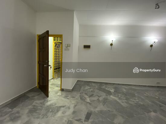 Subang Perdana Goodyear Court 10, Jalan Subang Indah, USJ 15, Subang ...