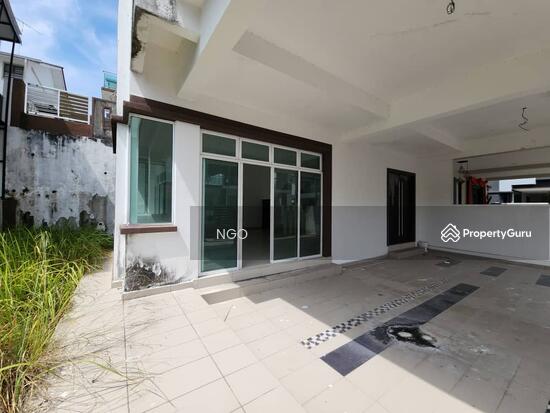 Semi-Detached House for Sale in Taman Evergreen Heights (Batu Pahat) - NGO