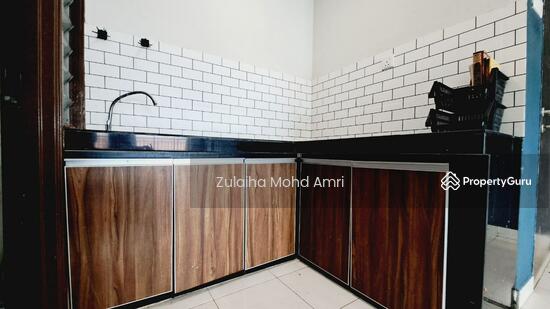 Residensi Warnasari 2, Jalan Warnasari, Bandar Puncak Alam, Puncak Alam ...