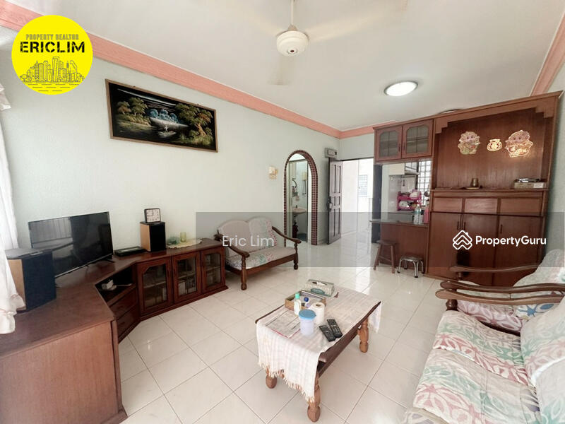 Desa Rahmat (Graceland Villa), - Pesiaran Bukit Jambul 1, Bukit Jambul ...