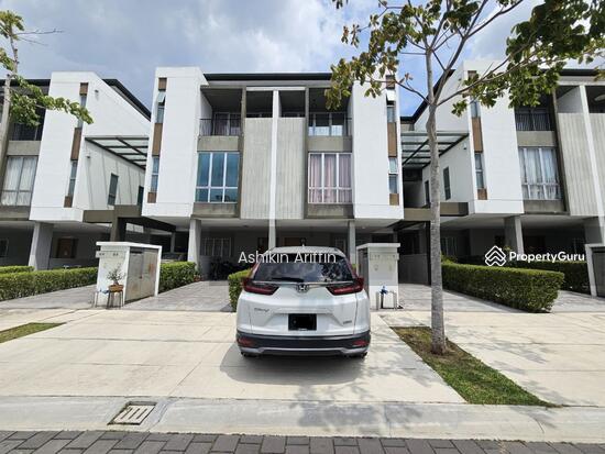 Townhouse for Sale in Kajang (Selangor) - Ashikin Ariffin