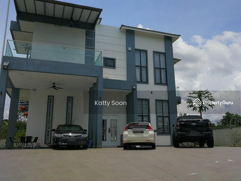 Bungalow at Bandar Baru Nilai, Jalan NSV 3, Nilai Spring Villa, Bandar ...