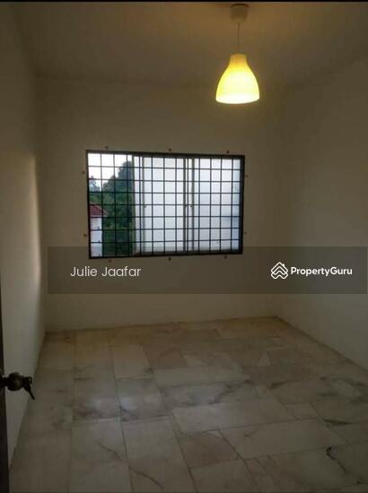 Residensi Warnasari 2, Jalan Warnasari, Bandar Puncak Alam, Puncak Alam ...